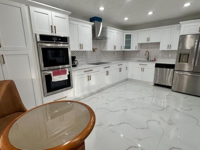 Modern Luxury Suite Near 5 Hospitals & Beaches