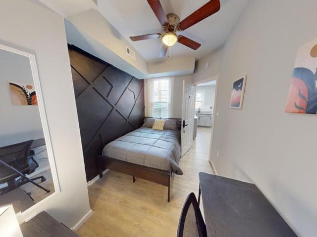 Modern Luxury Townhouse | ⭐ Top Rated Host | ️