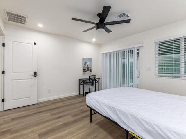 Modern & New Home Walking Distance to ASU, Public Transportation, Whole Foods and Shopping