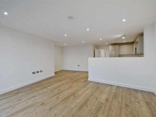 Modern newly built two bed apartment offering light, modern interiors in a sought after location