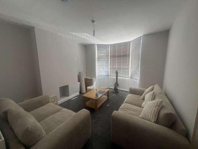 Modern, Newly Furnished Bedroom Apartment Ilkeston, NG7