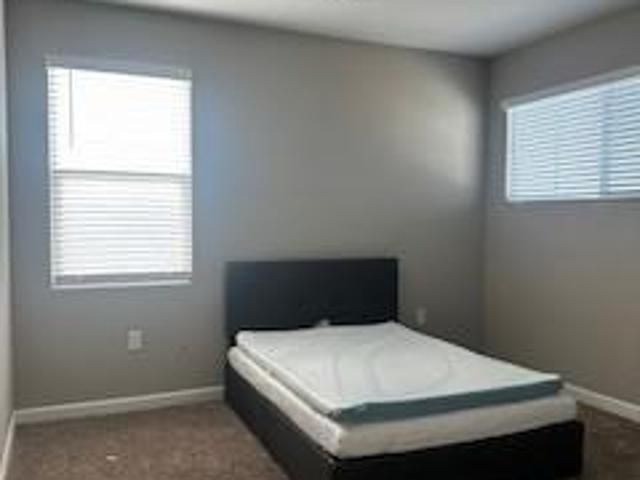 Modern & newly renovated Phoenix House with Television