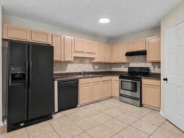 Modern, Newly Renovated & Spacious home in Douglas