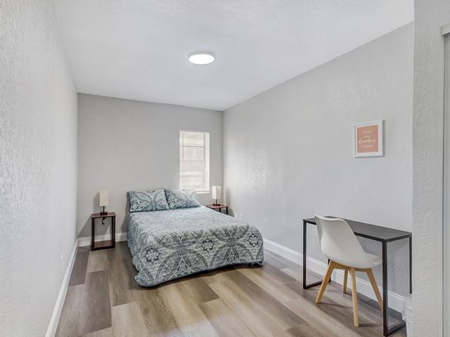 Modern & newly renovated Tampa House in MidTown!