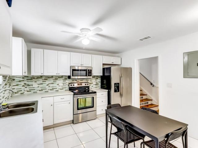 Modern & newlyrenovated Jacksonville House with Ba