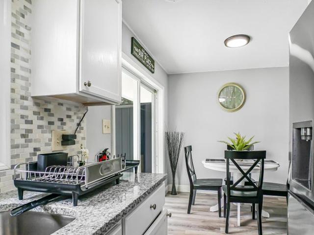 Modern & newlyrenovated Orlando House with Large B