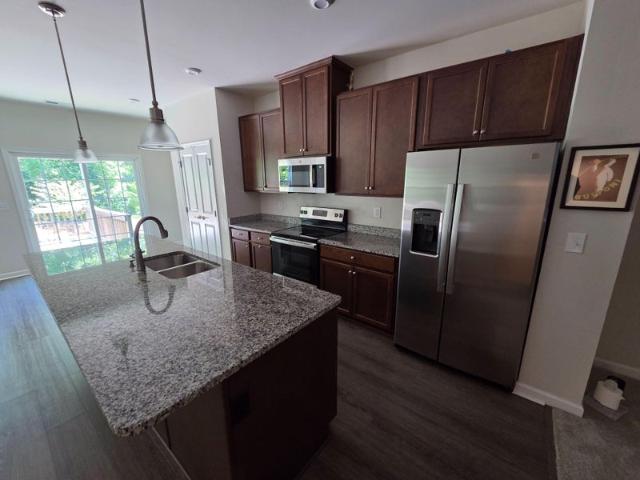 Modern South Durham Home 5 minutes from Downtown