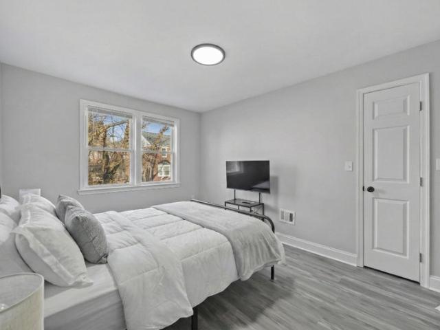 Modern Shared Home Near Morgan State & Belvedere S