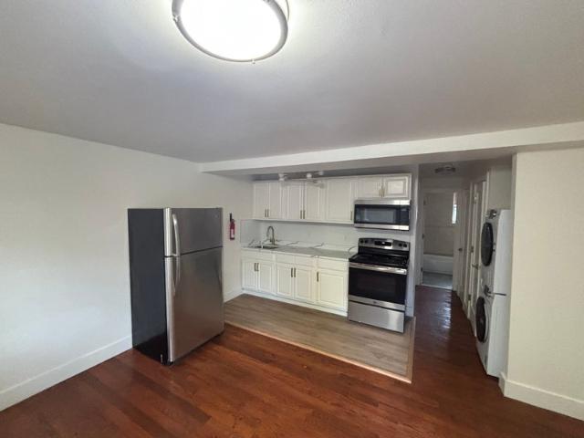 Modern Single Unit Apartment in GuttenbergNJ_Avail