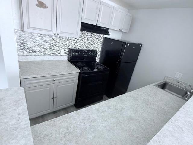 Modern Single Unit in Hartford | 194 Washington St