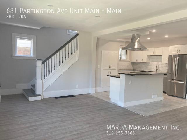 MODERN & SPACIOUS 3 BED/1.5 BATH HOME ! PLUS %60 HYDRO, GAS, WATER