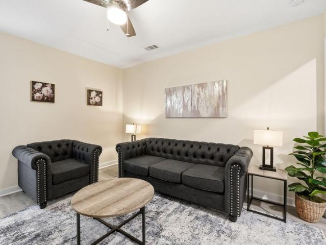 Modern & Spacious Home: Fully Furnished, Comfy Sh