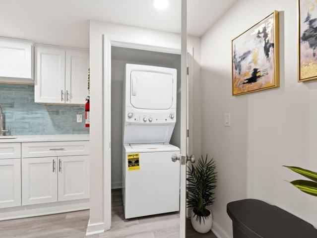Modern & Spacious Home: Fully Furnished, Comfy Sh