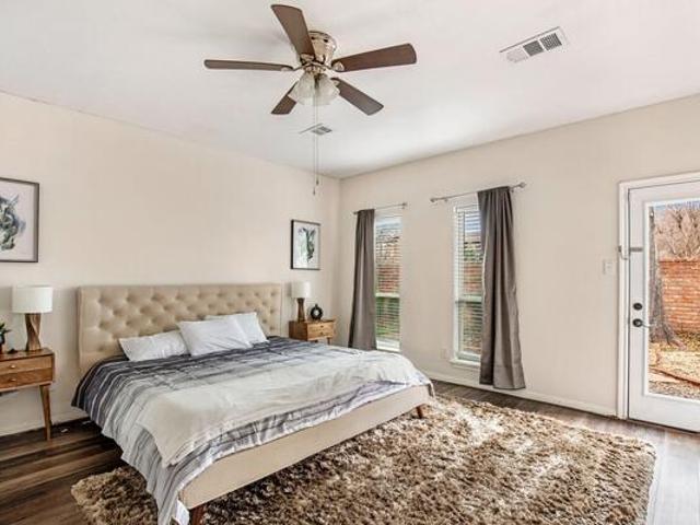 Modern & Spacious Home in North Houston