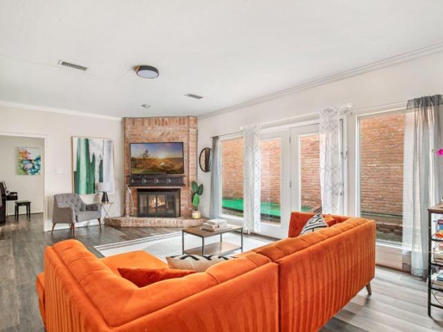 Modern & Spacious Home in North Houston