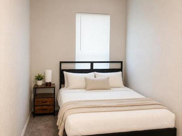 Modern & Spacious Home in Quiet Grand Prairie Neighborhood
