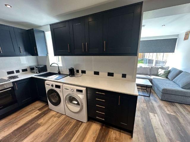 Modern Student house Room 4