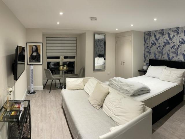 Modern studio, Mill Road, all bills inc