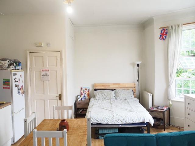 Modern Studio Apartment – £1,450 pcm bills incl