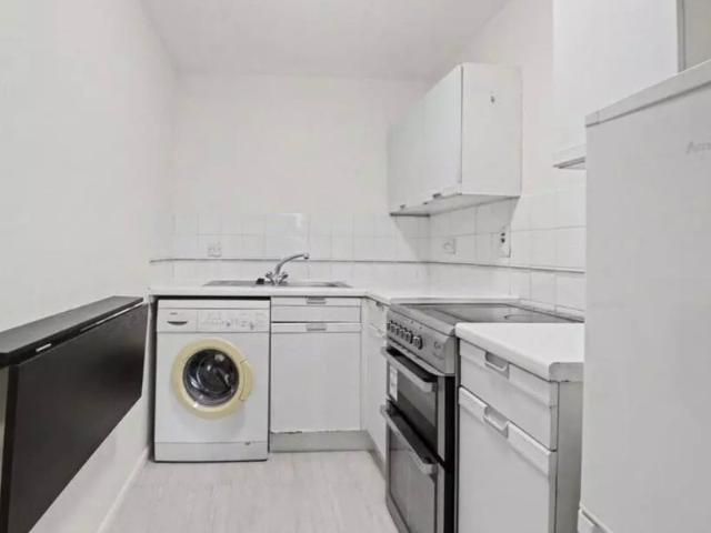 Modern studio apartment to rent
