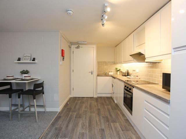 Modern Studio Apartment in Luton: Bills Included, Ideal for Students/Professionals