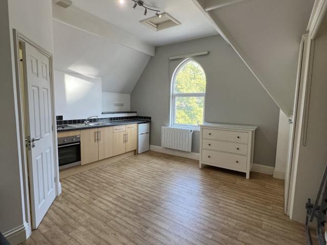 Modern Studio Apartment single let