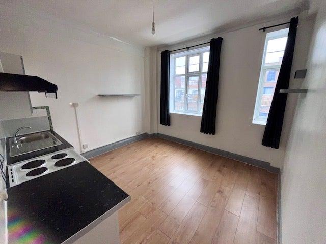 Modern Studio Flat, Lewisham Close to DLR