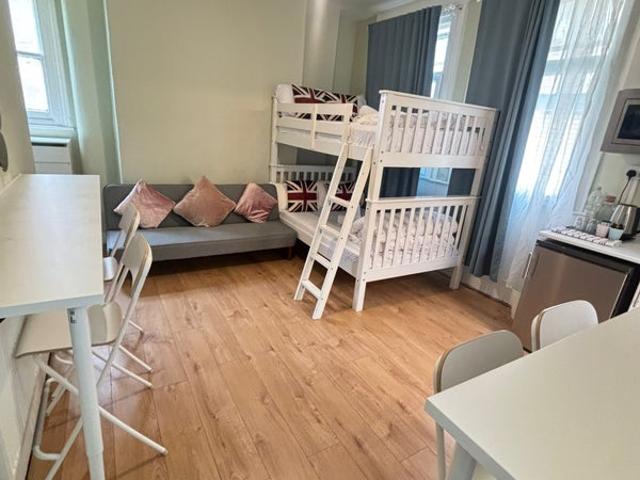 Modern Studio in Whitechapel – Bills Included