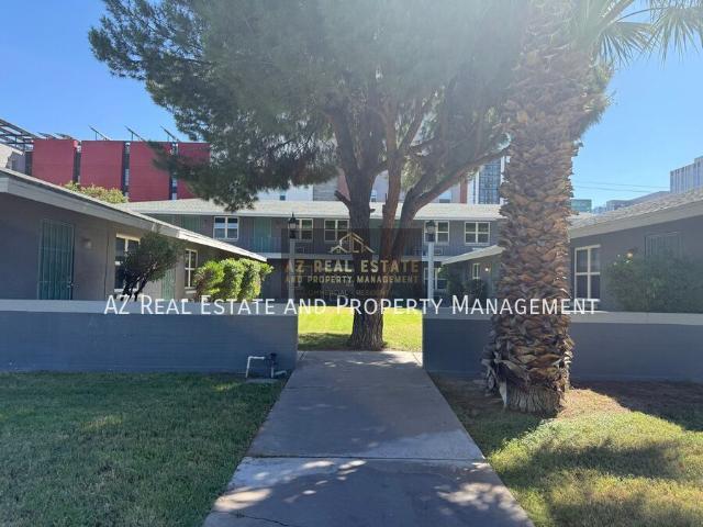One Month Free and No Admin Fees! Beautiful Studio on Roosevelt Row in the Heart of Downtown Phoenix!