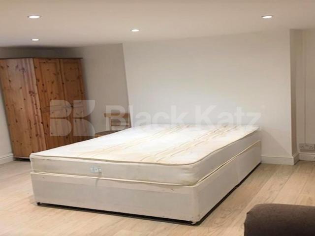 Modern Studio walking distance to Marylebone Tube & Regents Park
