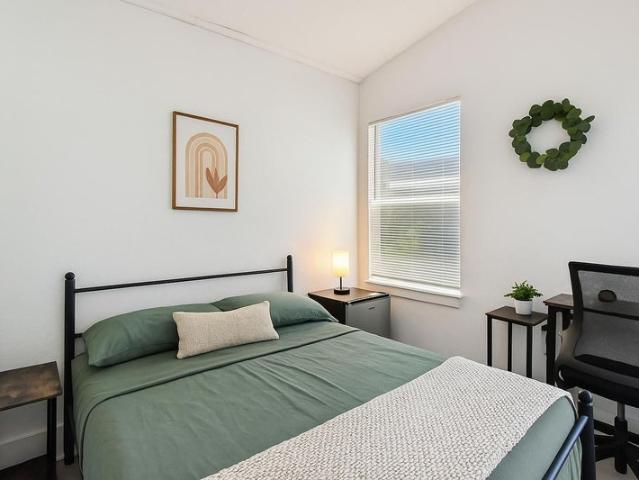 Modern St. Pete CoLiving near SunRunner Rapid Tra