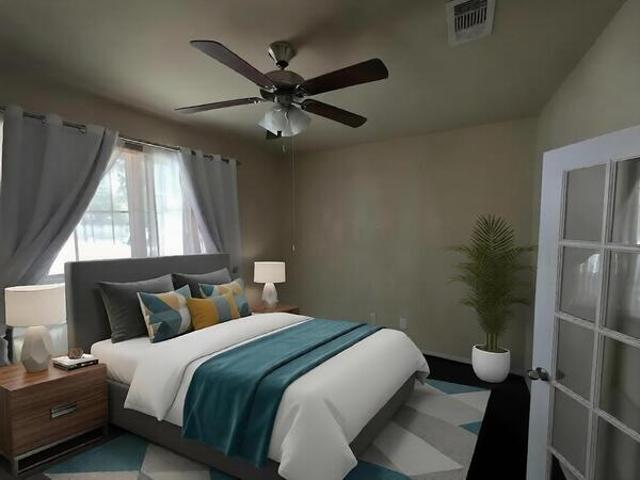 Modern Peaceful Co Living Near I 45, Shopping, Restaurants & Entertainment in Conroe