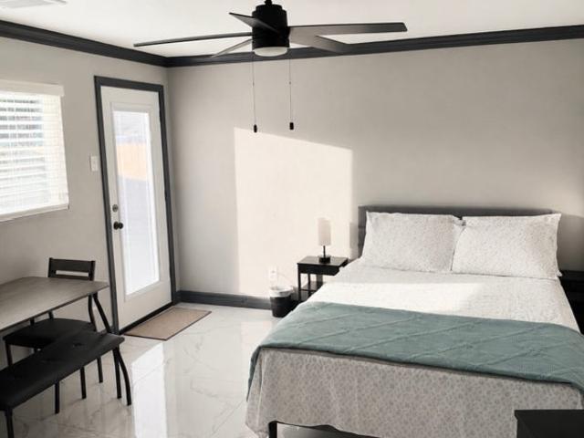 Modern Private Suite Private Entrance