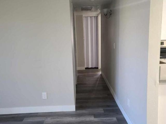 Modern Quarters 1 Bedroom Apartment for Rent at 6702 N 17th Ave, Phoenix, AZ 85015