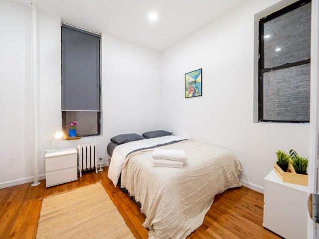 Modern ROOM at The Central Park West