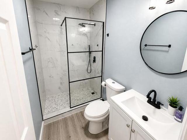 Modern Room Near UCF & EFSC – Prime Cocoa Location