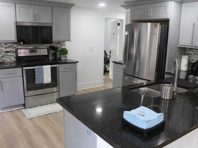 Modern Room Rentals in Newly Renovated Home 225 N