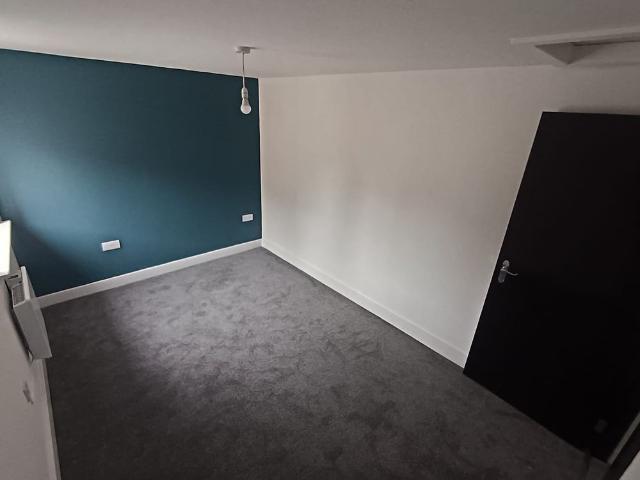 Modern, Refurbished Flat in Prime Northwich Location – Available Now!