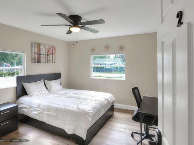 Modern Renovated Tampa Home with – Workspaces, Mini Fridges & TVs in Every Room