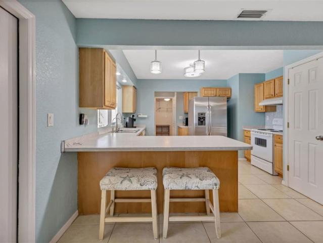 Modern Resort Style CoLiving in Port Charlotte |