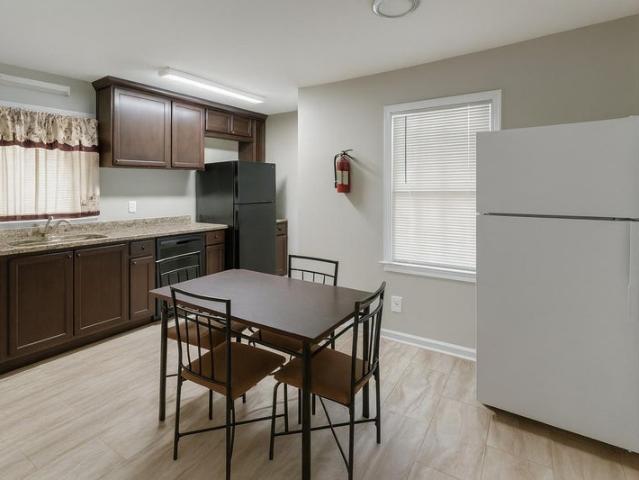 Modern Riverdale home with TOP HOST