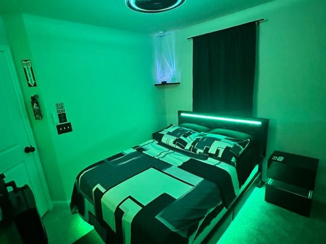 Modern Theme Private Bedroom
