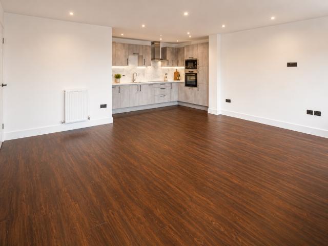 Modern Two Bedroom Apartment in Luton Town Centre, Available Early July