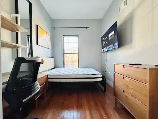 Modern Van Buren St Apartment #607