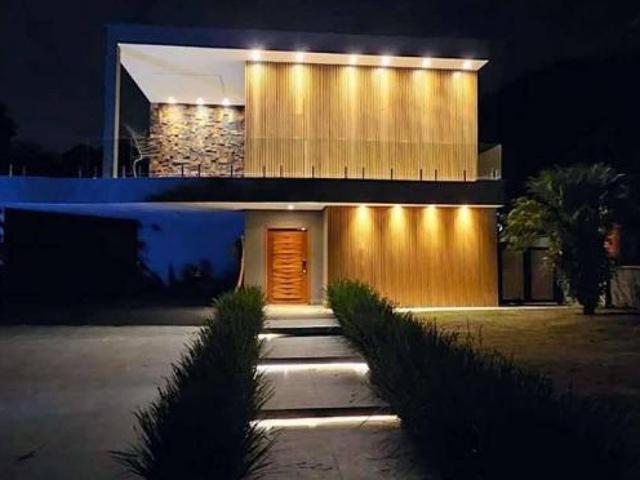 Moderna Casa com 5 suítes no Condomínio Reserva Santa Maria