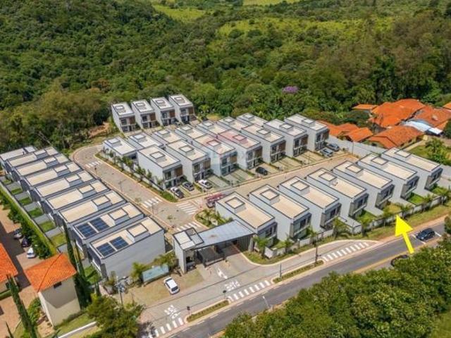 Moderna Casa em Vinhedo: Conforto e Sustentabilidade
