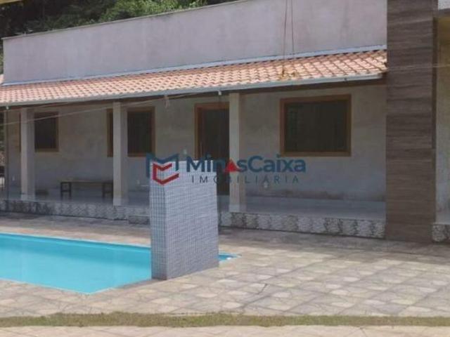 MODERNA CHÁCARA COM PISCINA A VENDA EM TIMÓTEO NO CÓRREGO DO CAÇADOR!