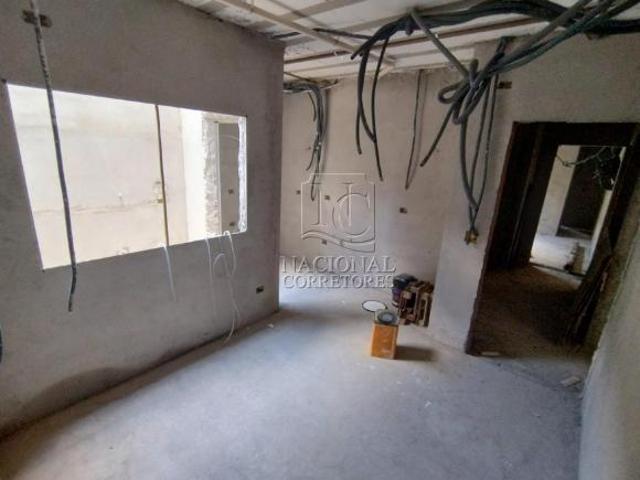 Moderno apartamento à venda na Vila Francisco Matarazzo com elevador, quintal e suíte com sacada