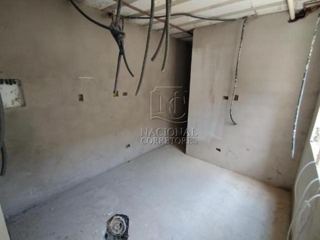 Moderno apartamento à venda na Vila Francisco Matarazzo com elevador, quintal e suíte com sacada