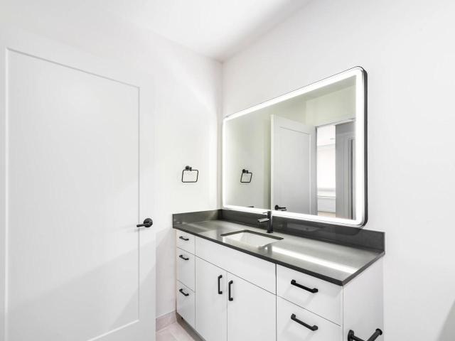 Modera Bridle Trails 2 Bedroom Apartment for Rent at 13033 Ne 70th Pl, Bellevue, WA 98033 Bridle Trails